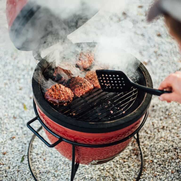 Kamado Joe Junior 13.5" (34cm) Ceramic Charcoal Barbecue + Cover - The ...